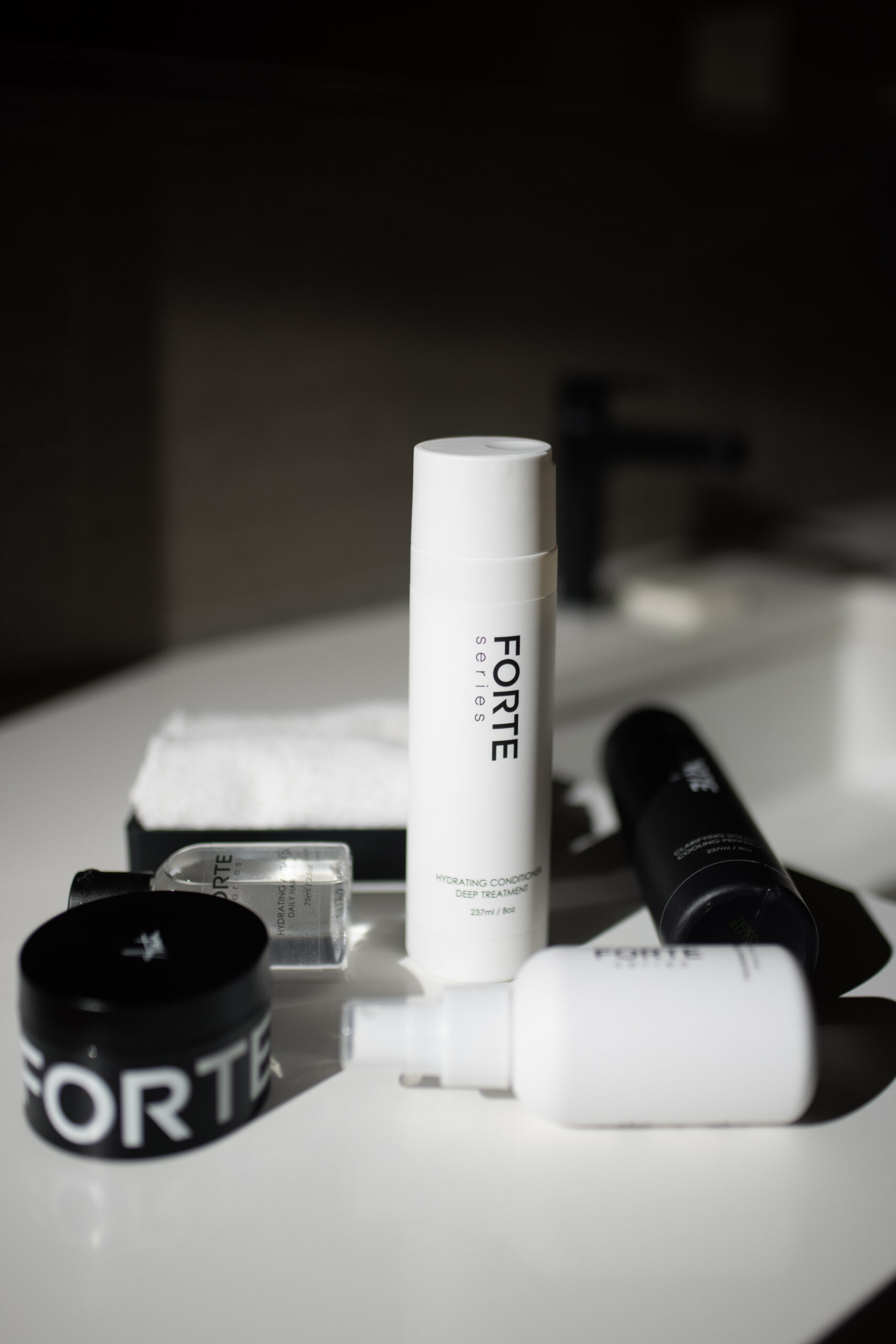 HYDRATING CONDITIONER - 8 OZ - Forte Series