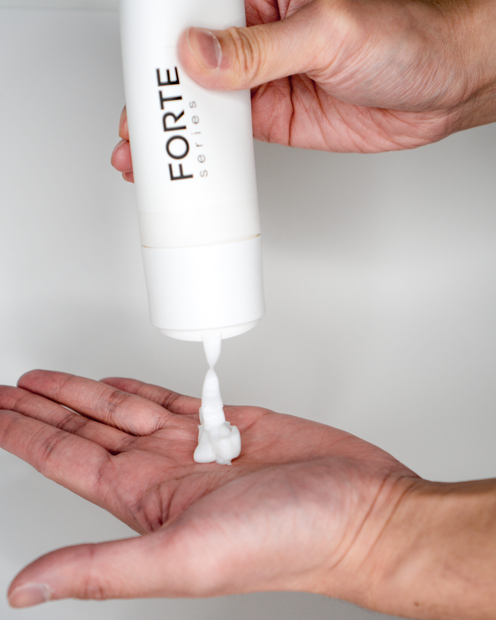 HYDRATING CONDITIONER - 8 OZ - Forte Series
